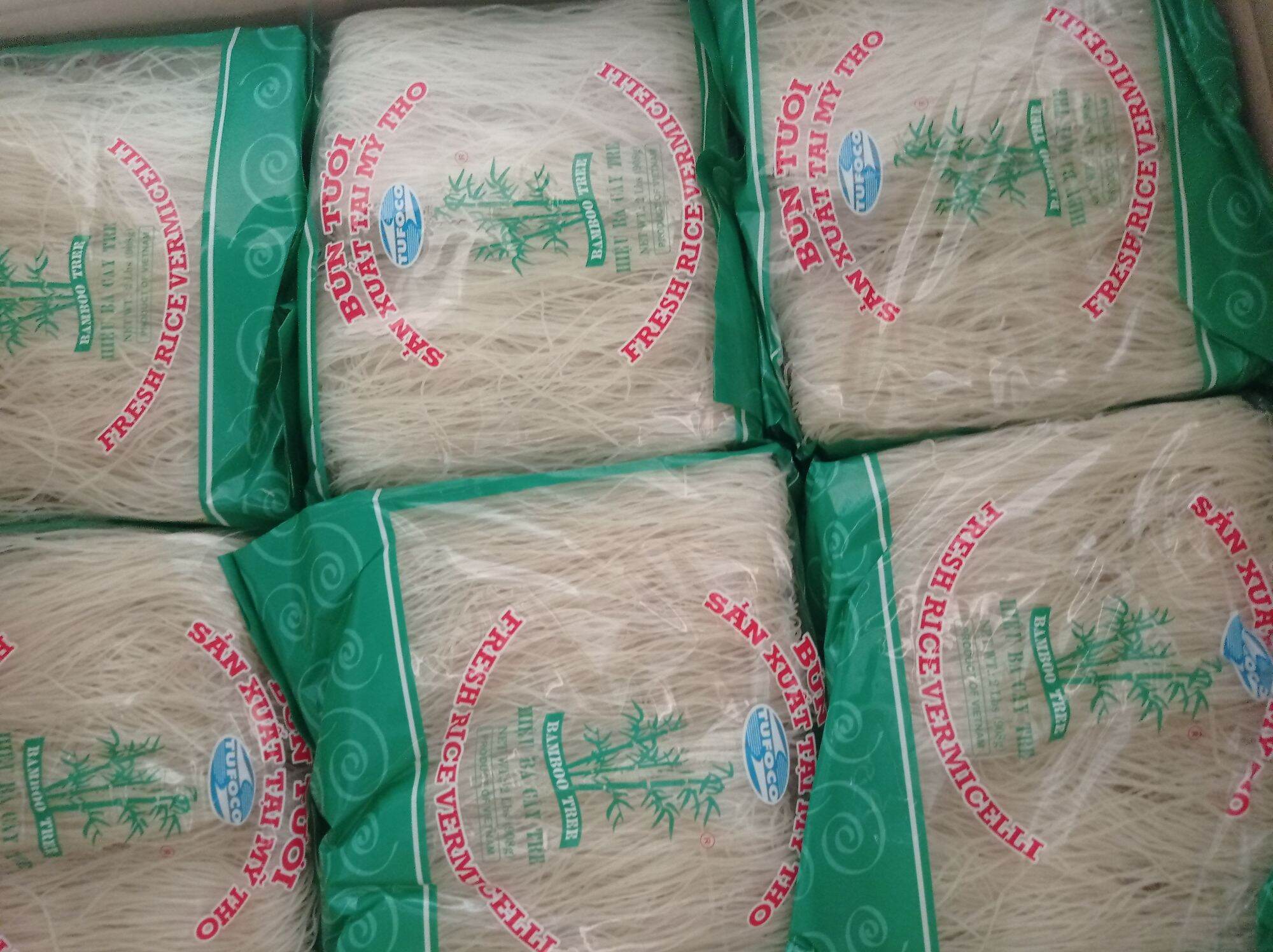 Fresh Rice Vermicelli (Bun Tuoi) Bamboo Tree 908gr